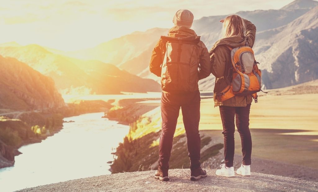What To Wear On A Hiking Date: Outfit Ideas | OutdoorBravos